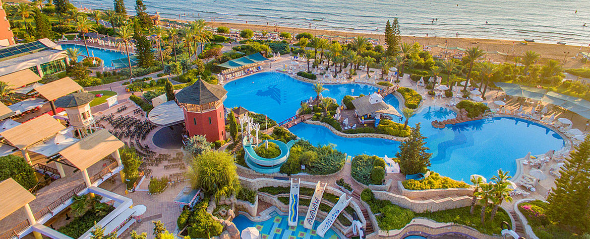 Pegasos Royal – Populært familiehotell med All Inclusive, badeland og ...